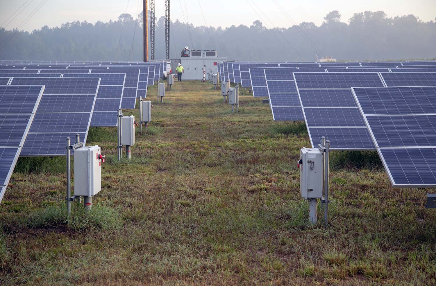 Six Co-ops Tapped to Negotiate $28.5 Million in DOE Grants - America's ...